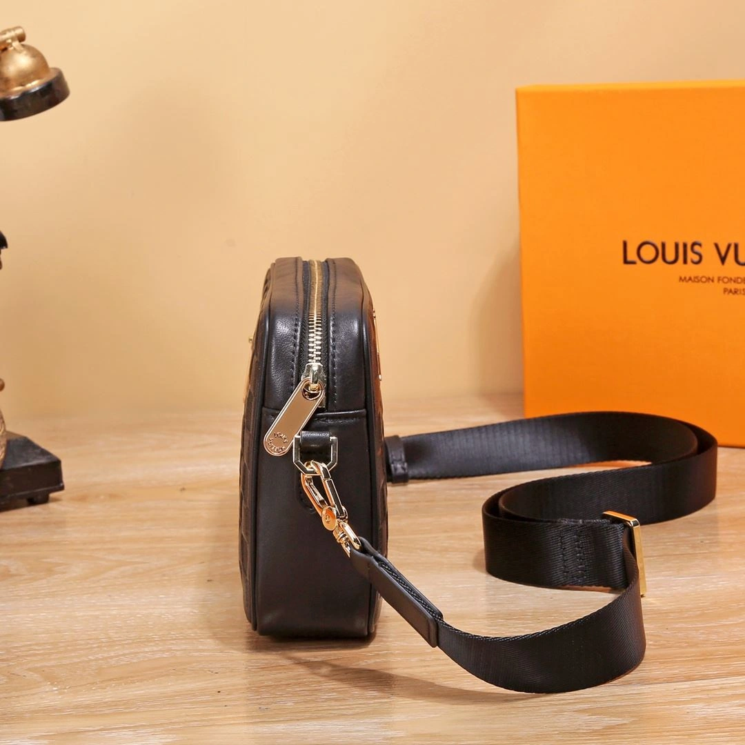 Indistinguishable Mens Louis Vuitton Satchel Bags