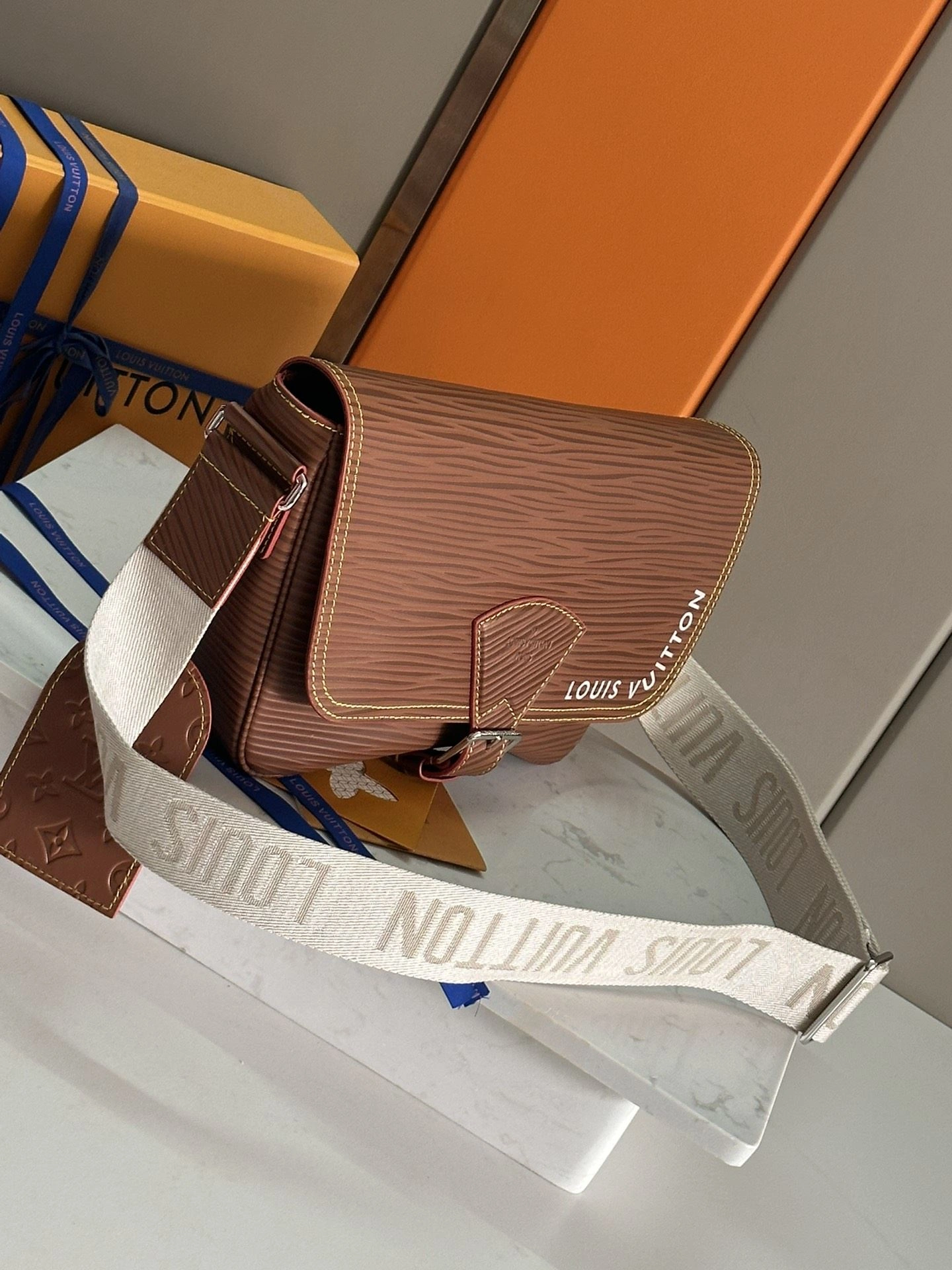 Authentic Mens Louis Vuitton Satchel Bags