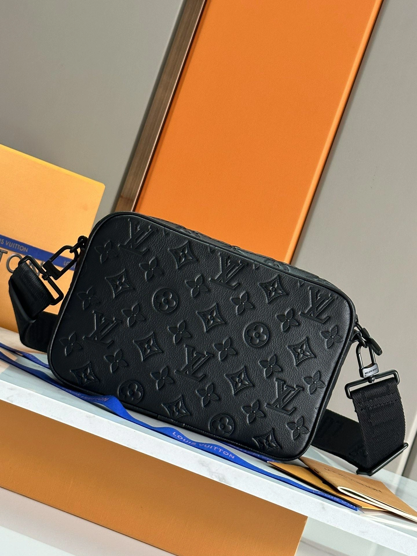 Low-cost Mens Louis Vuitton Satchel Bags