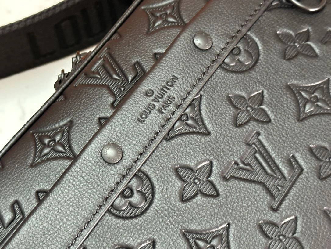 Low-cost Mens Louis Vuitton Satchel Bags