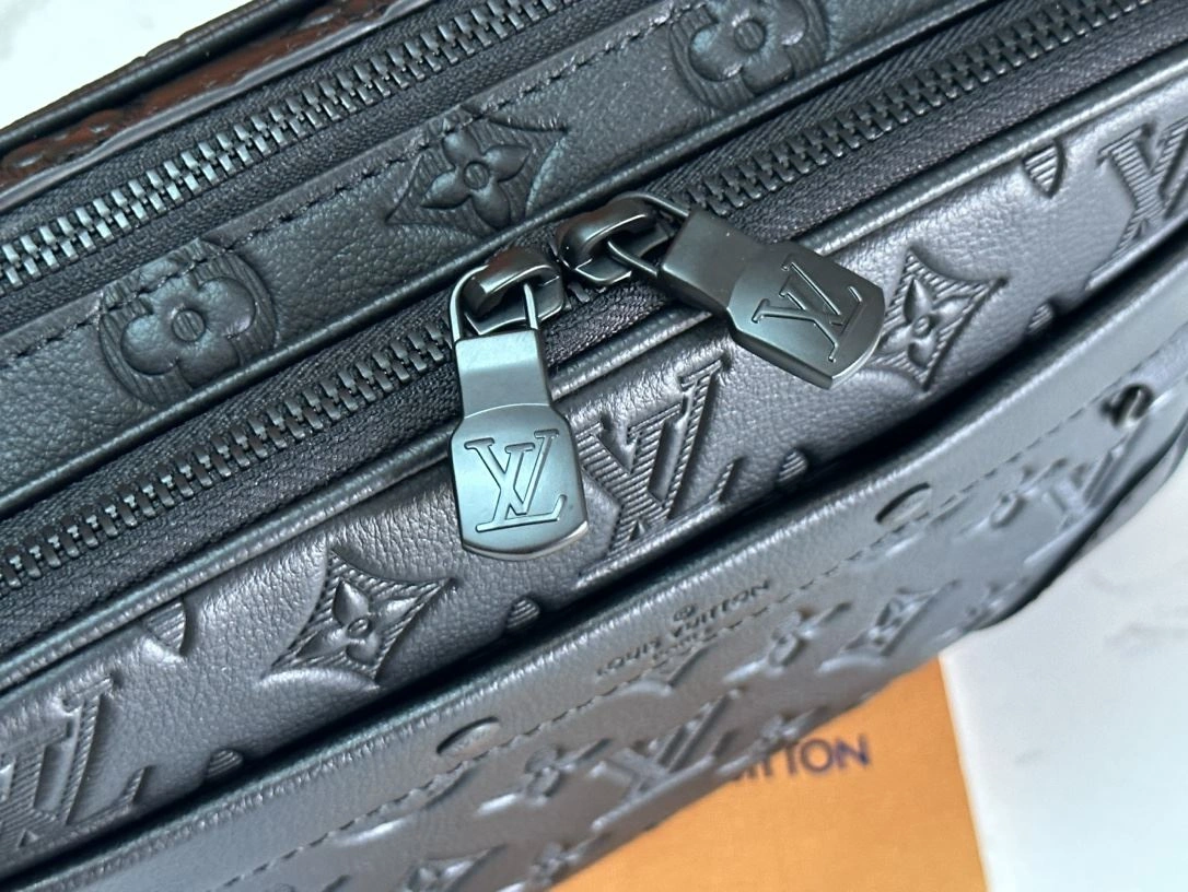 Low-cost Mens Louis Vuitton Satchel Bags
