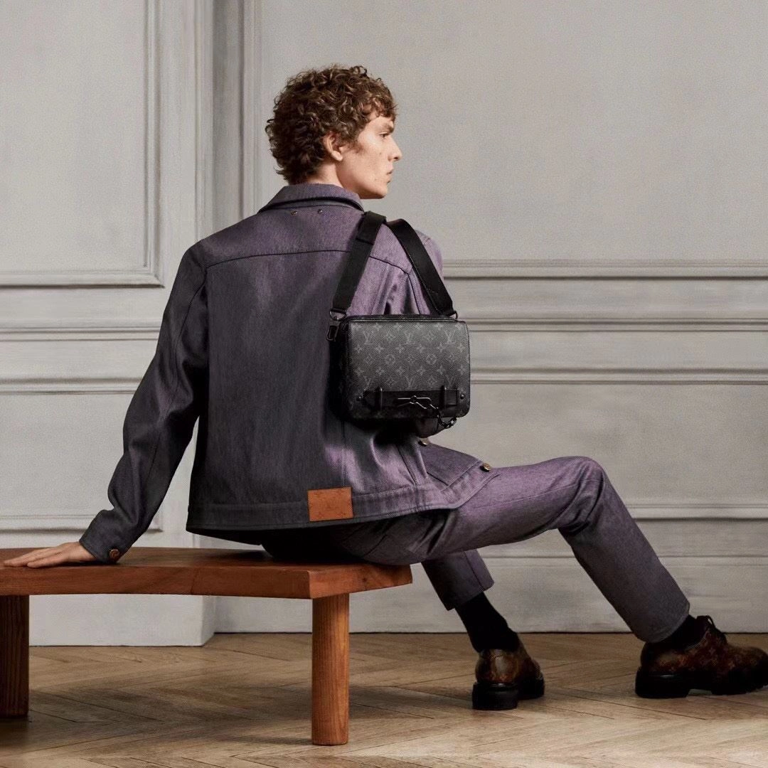 Mens Louis Vuitton Satchel Bags