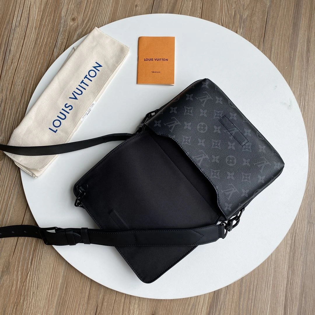 Budget-friendly Mens Louis Vuitton Satchel Bags