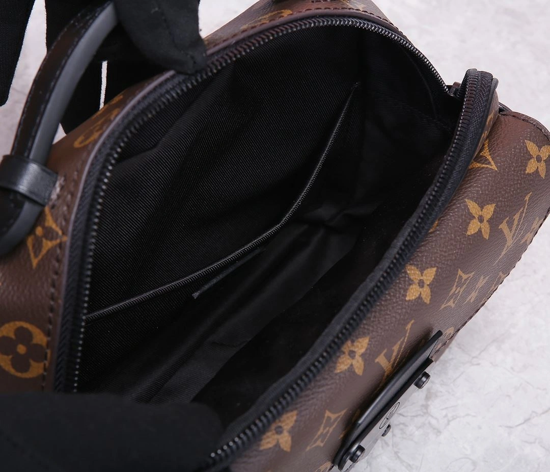 Low-cost Mens Louis Vuitton Satchel Bags