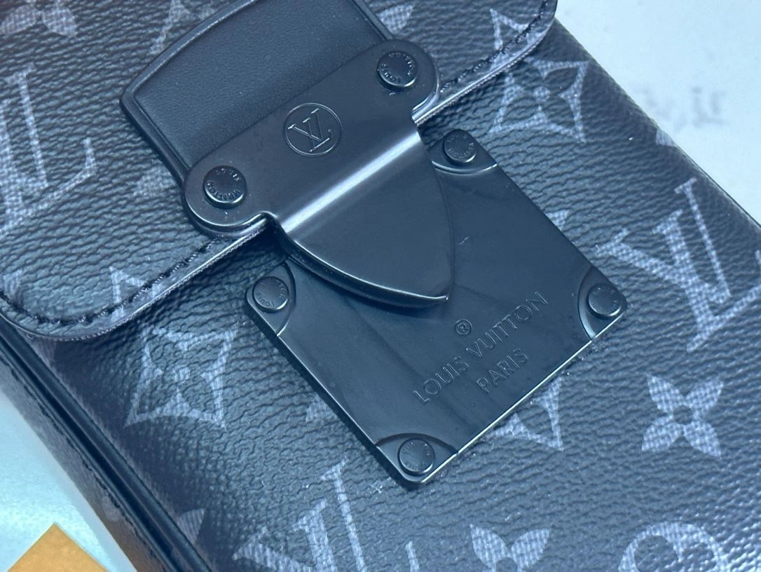 Exact replica Mens Louis Vuitton Satchel Bags