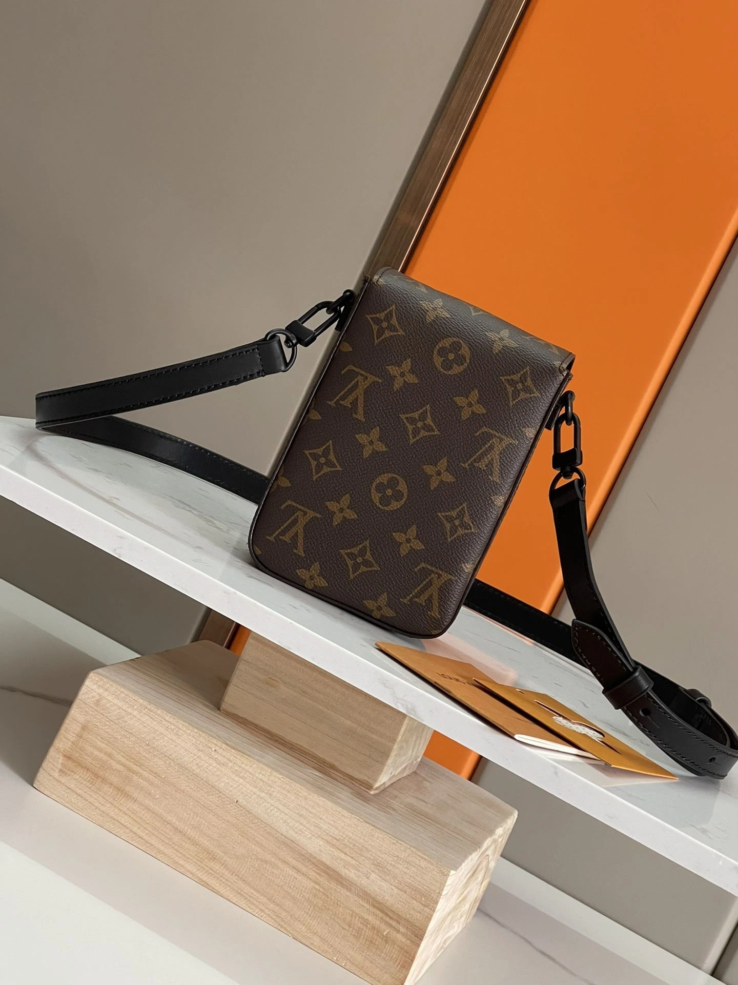 High fidelity Mens Louis Vuitton Satchel Bags