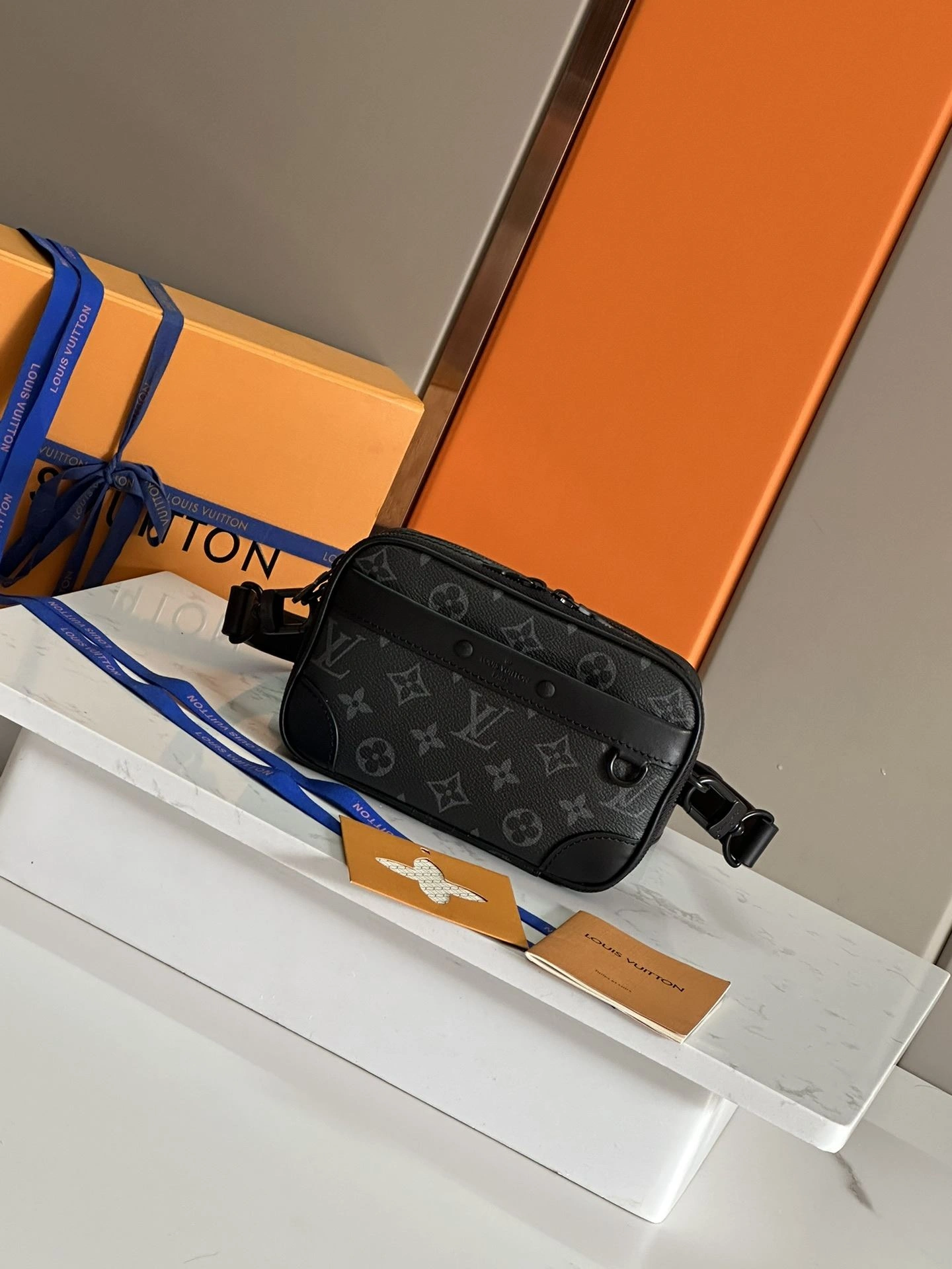 Mens Louis Vuitton Satchel Bags