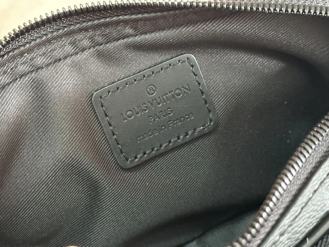 1:1 copy Mens Louis Vuitton Satchel Bags