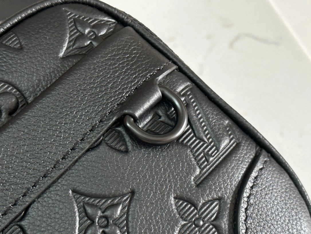 Precise copy Mens Louis Vuitton Satchel Bags