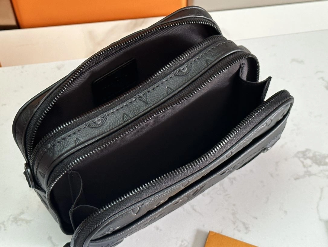 Precise copy Mens Louis Vuitton Satchel Bags