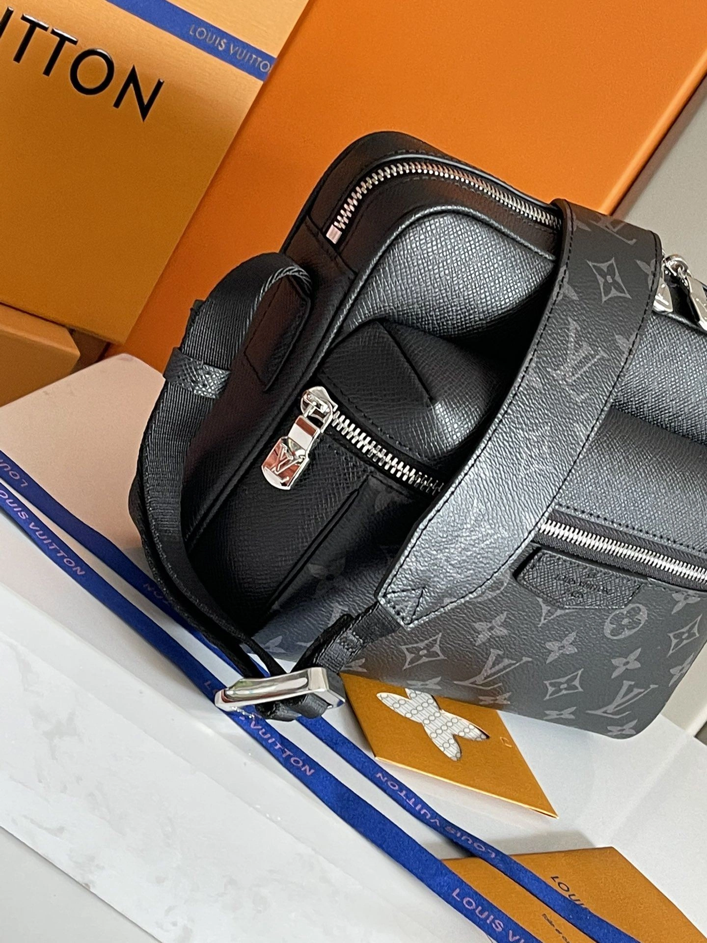 Brand-authenticated Mens Louis Vuitton Satchel Bags