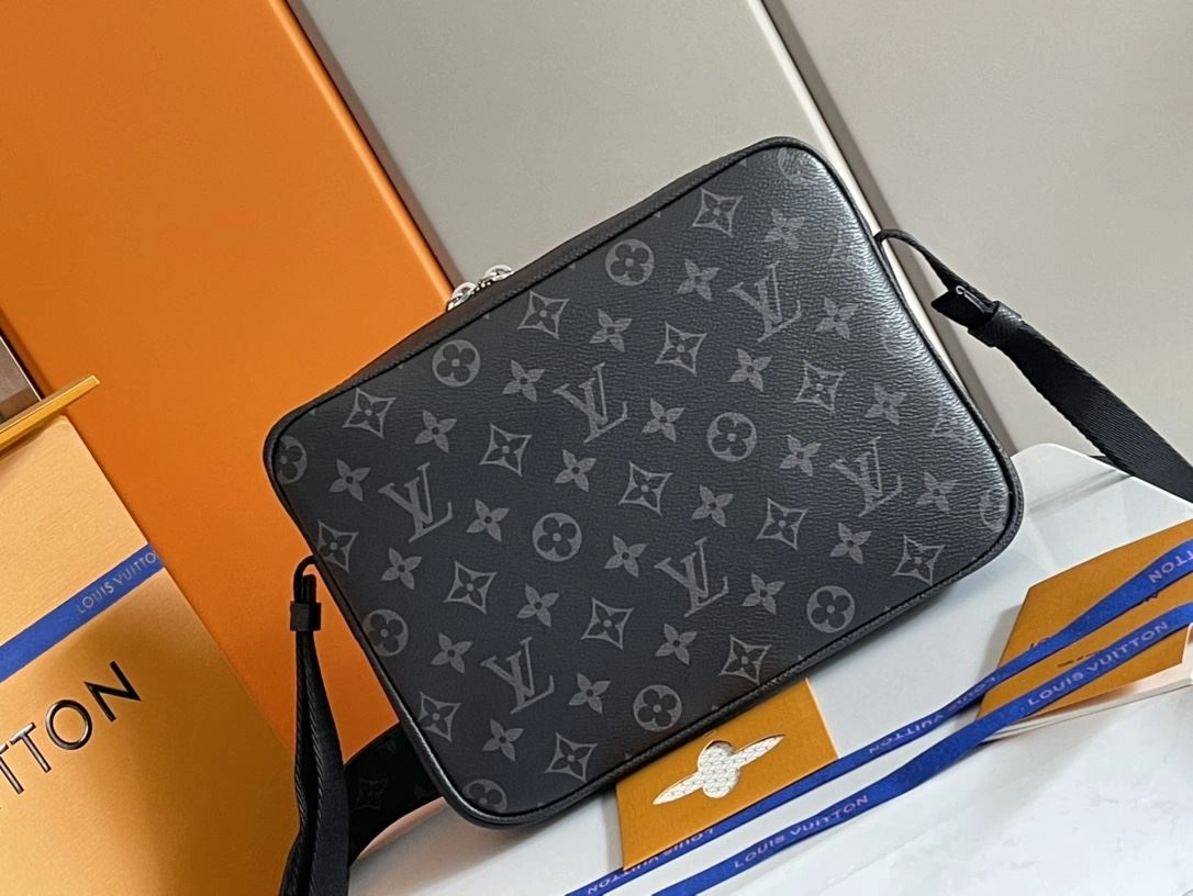 Brand-authenticated Mens Louis Vuitton Satchel Bags