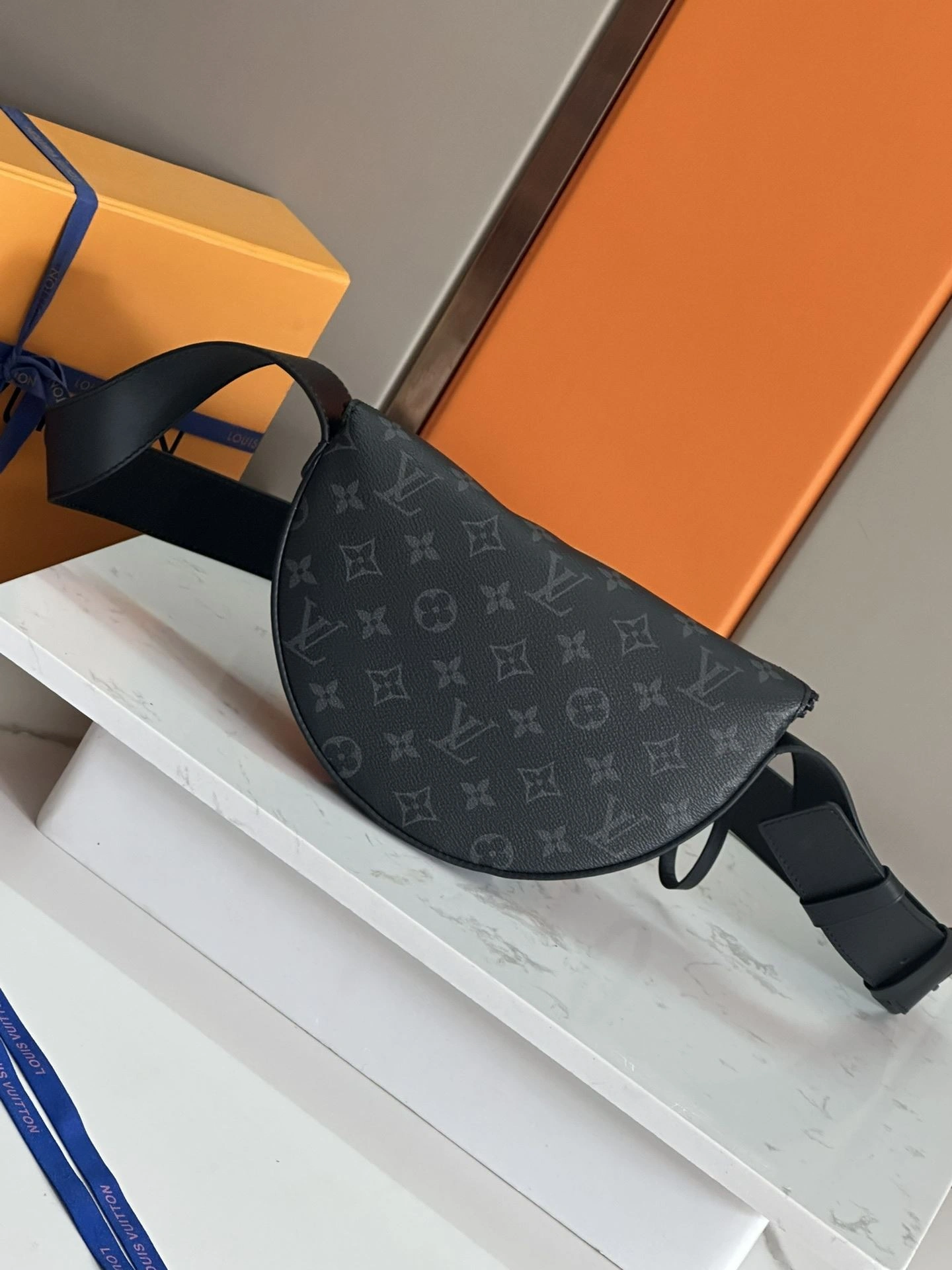Factory-made Mens Louis Vuitton Satchel Bags