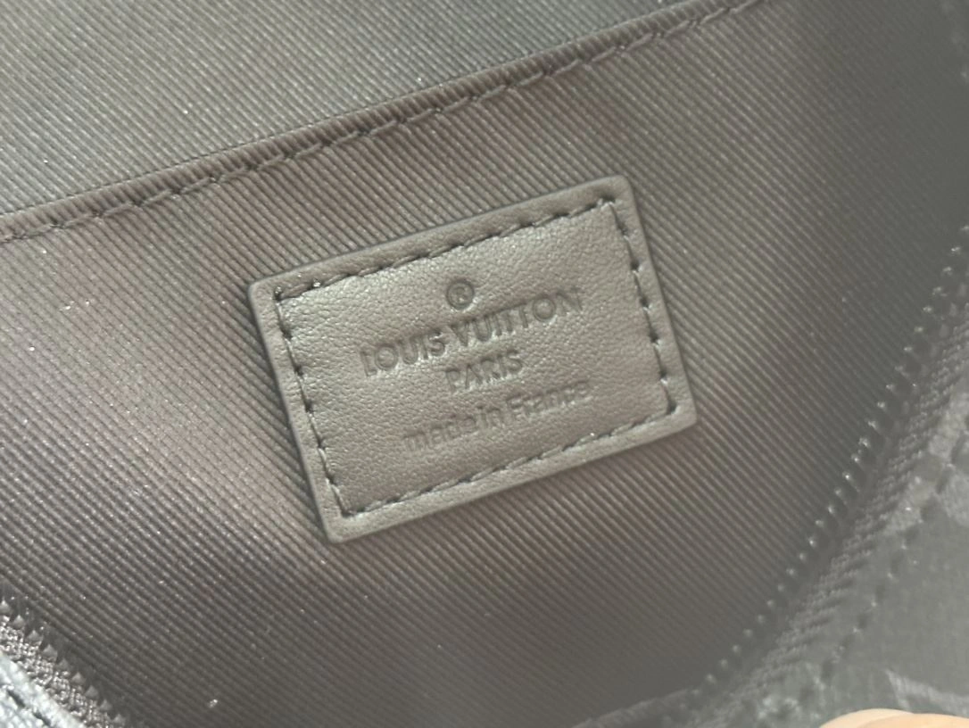 Factory-made Mens Louis Vuitton Satchel Bags