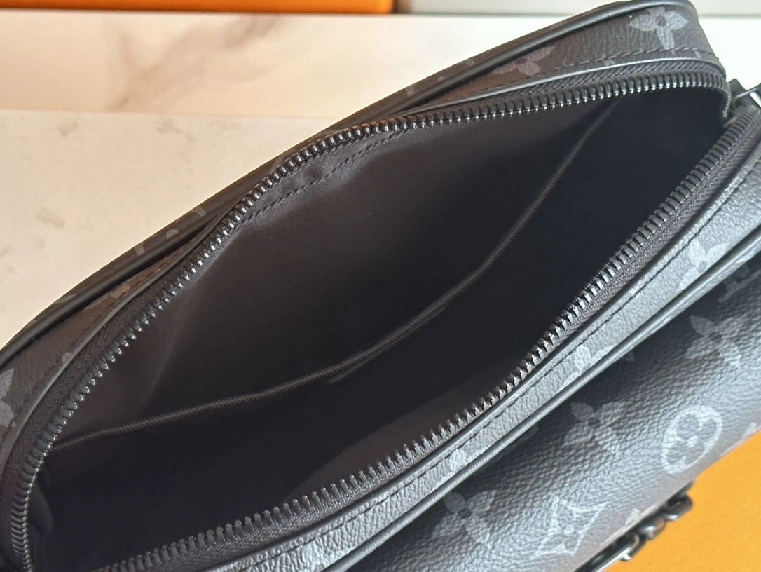 1:1 copy Mens Louis Vuitton Satchel Bags