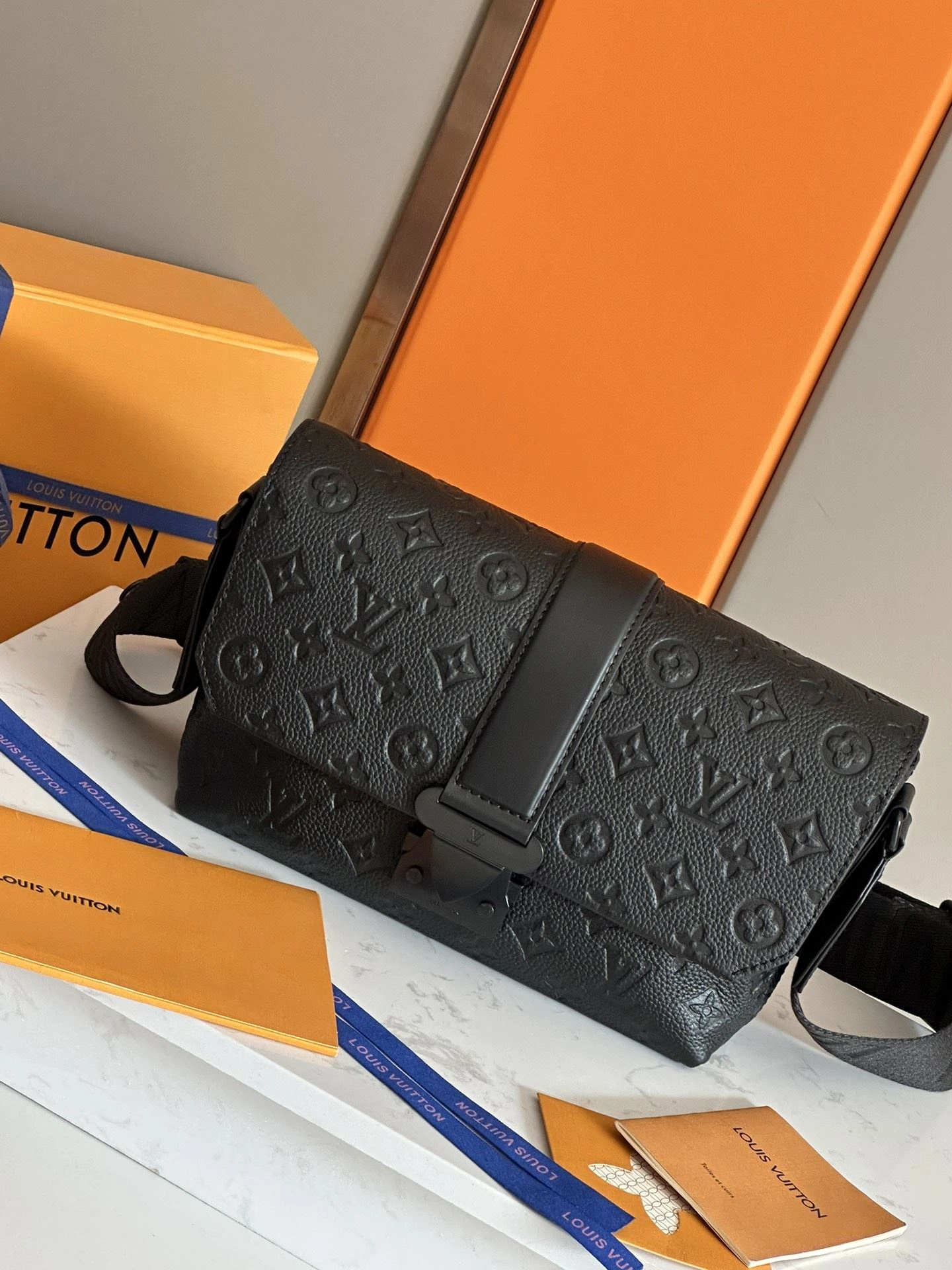 Mens Louis Vuitton Satchel Bags