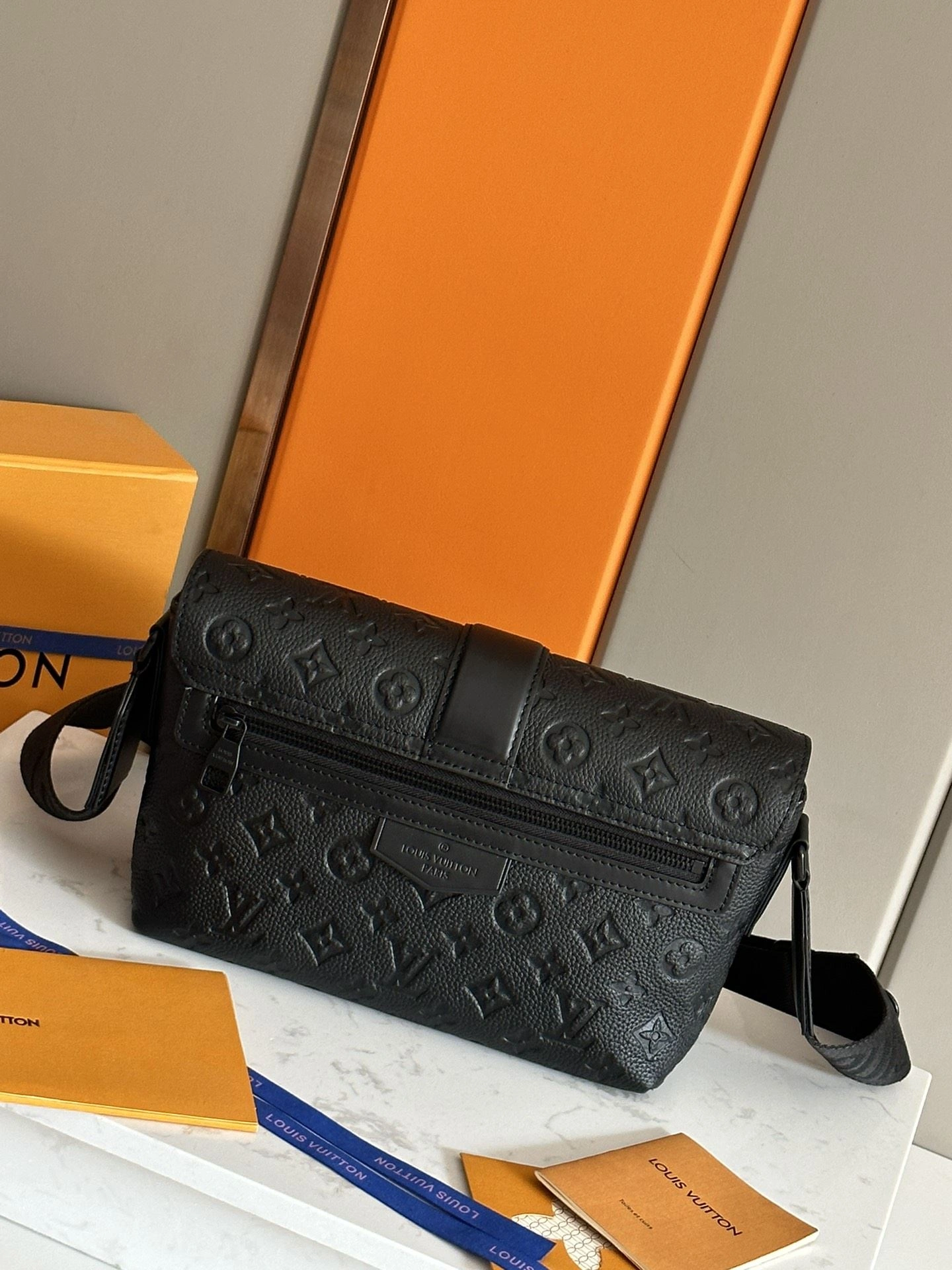 Brand-authenticated Mens Louis Vuitton Satchel Bags