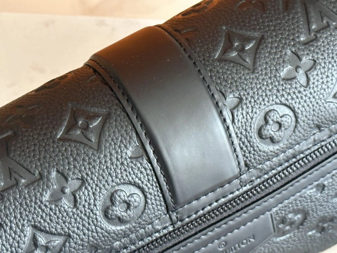 Brand-authenticated Mens Louis Vuitton Satchel Bags