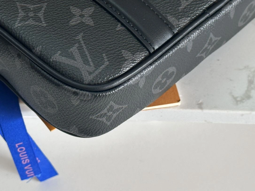 Factory-made Mens Louis Vuitton Satchel Bags