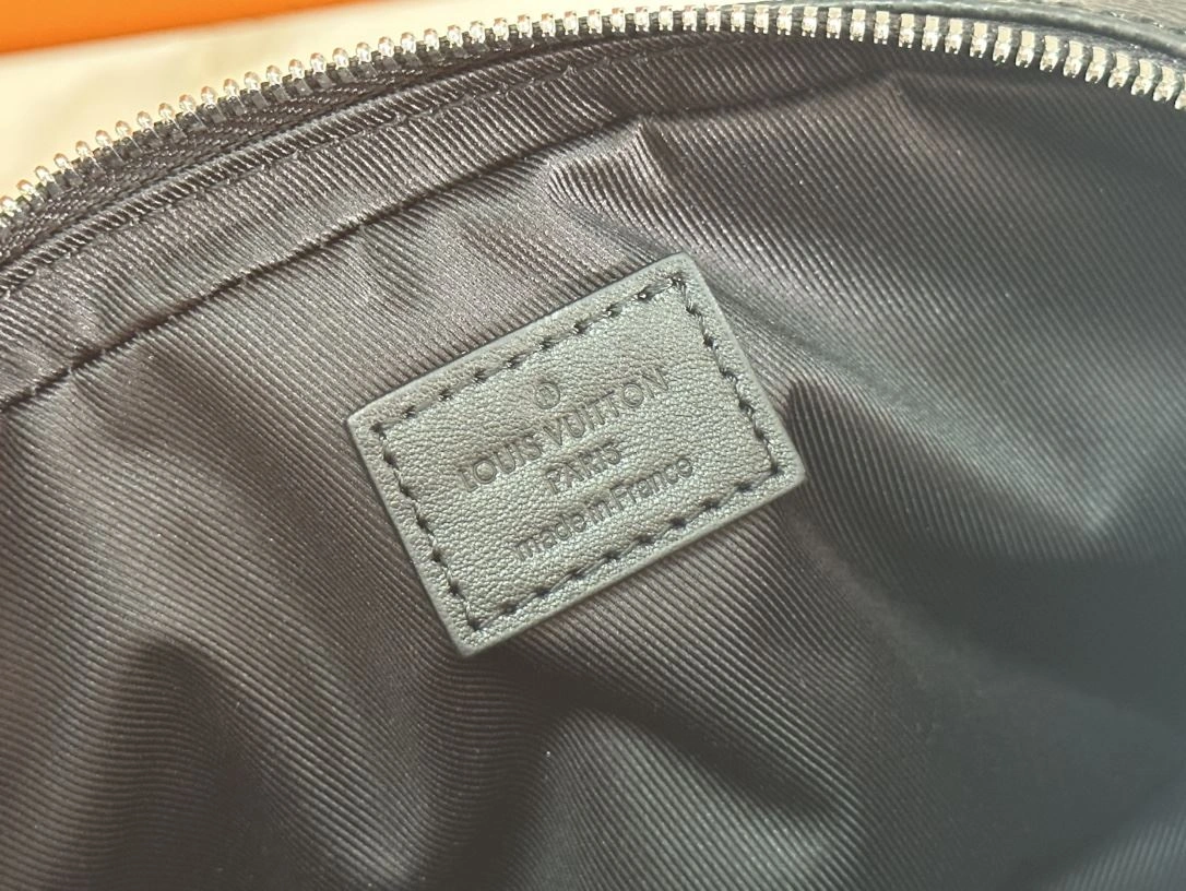 Factory-made Mens Louis Vuitton Satchel Bags