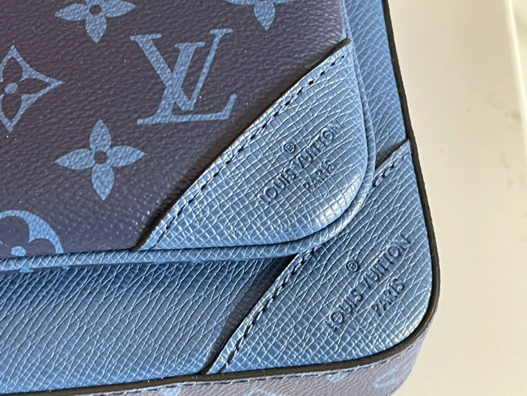 Top match Mens Louis Vuitton Satchel Bags