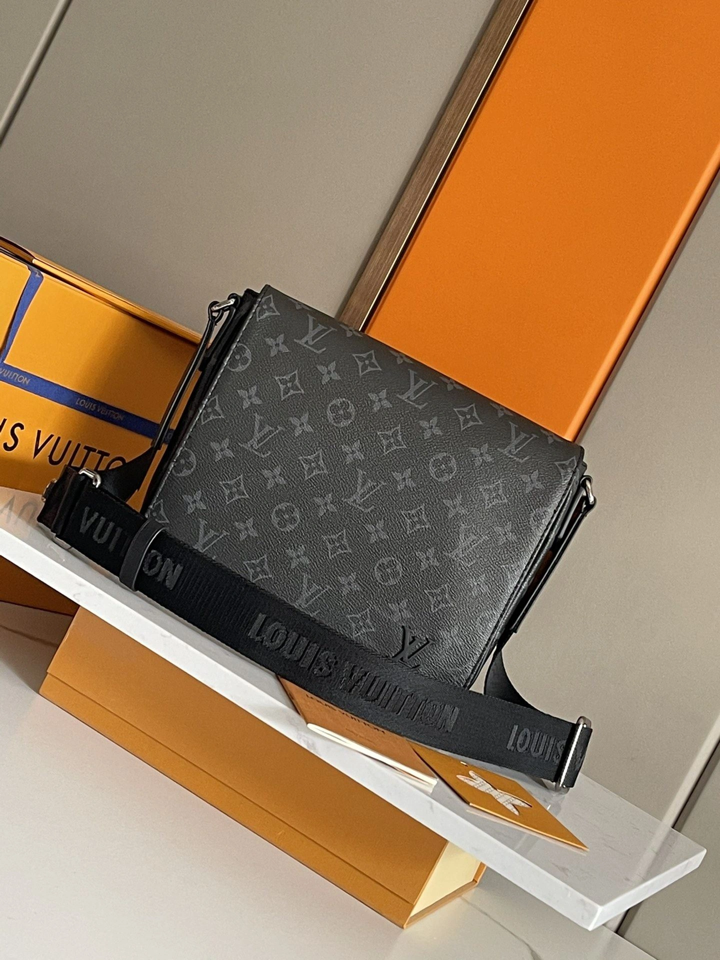 Mens Louis Vuitton Satchel Bags