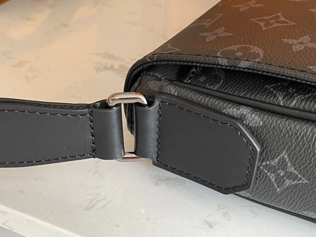 Reasonably priced Mens Louis Vuitton Satchel Bags