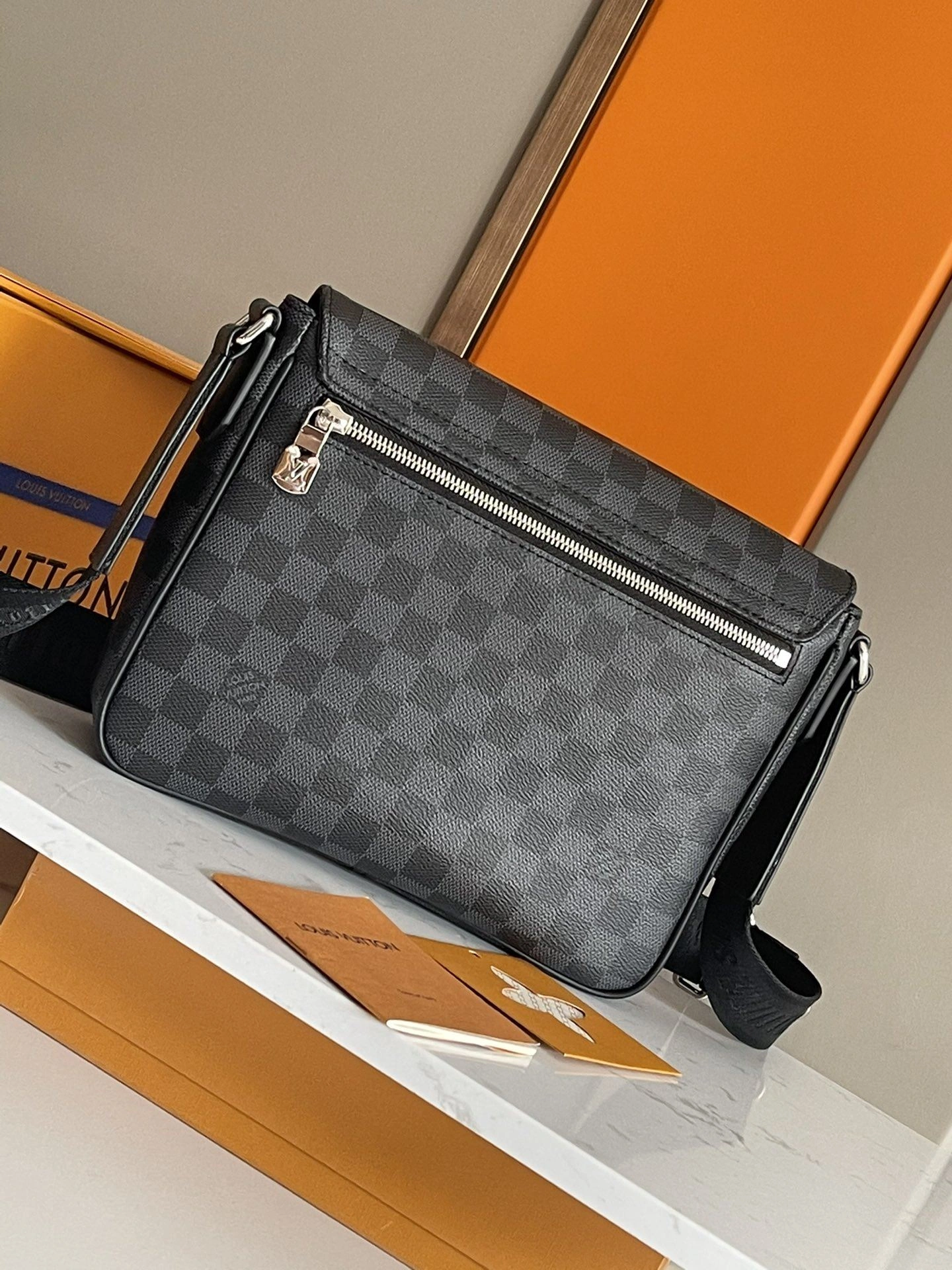 Economical Mens Louis Vuitton Satchel Bags