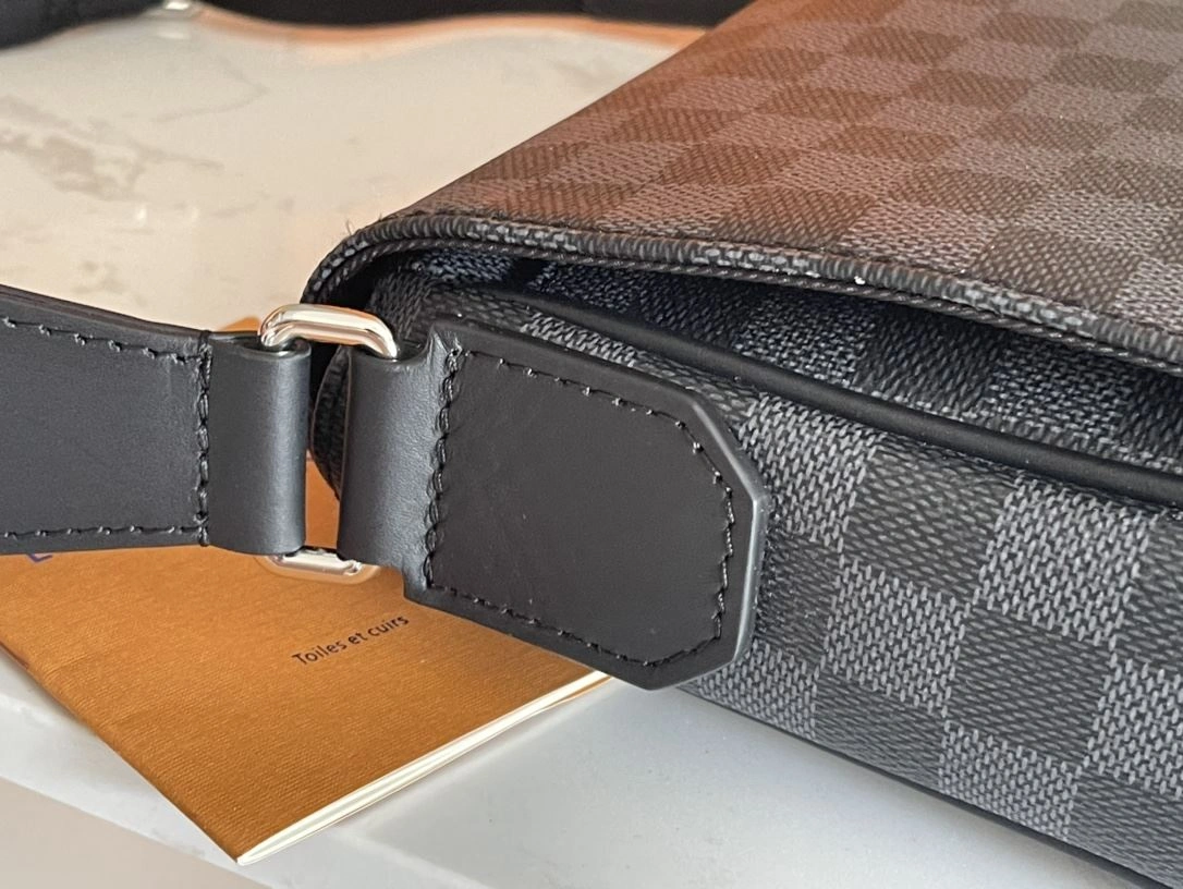 Economical Mens Louis Vuitton Satchel Bags