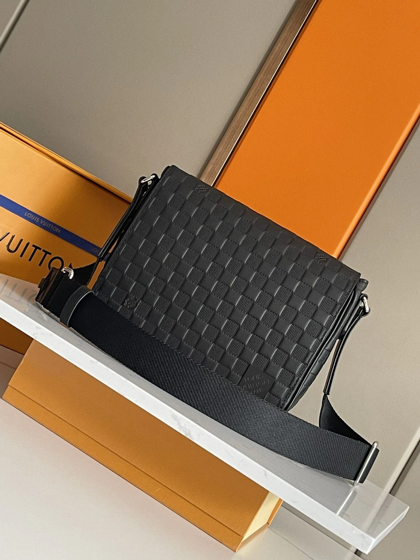 Mens Louis Vuitton Satchel Bags