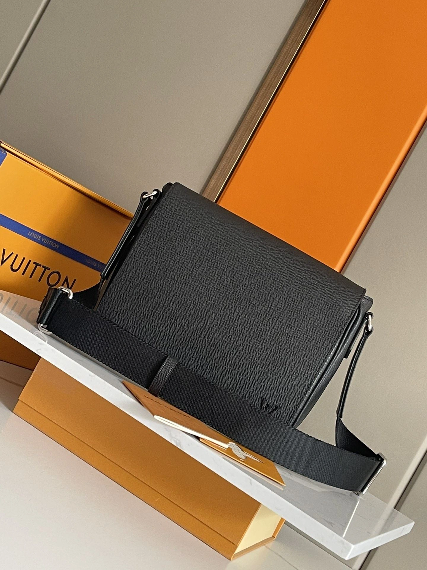 Mens Louis Vuitton Satchel Bags