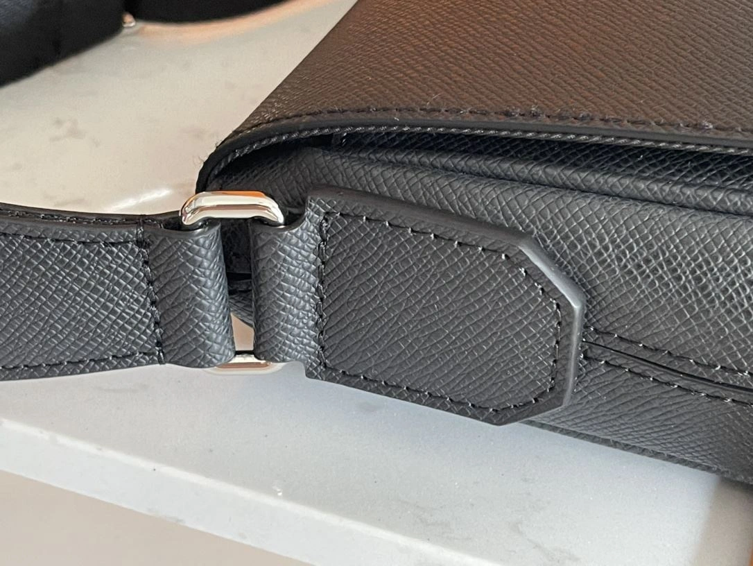 Bargain Mens Louis Vuitton Satchel Bags
