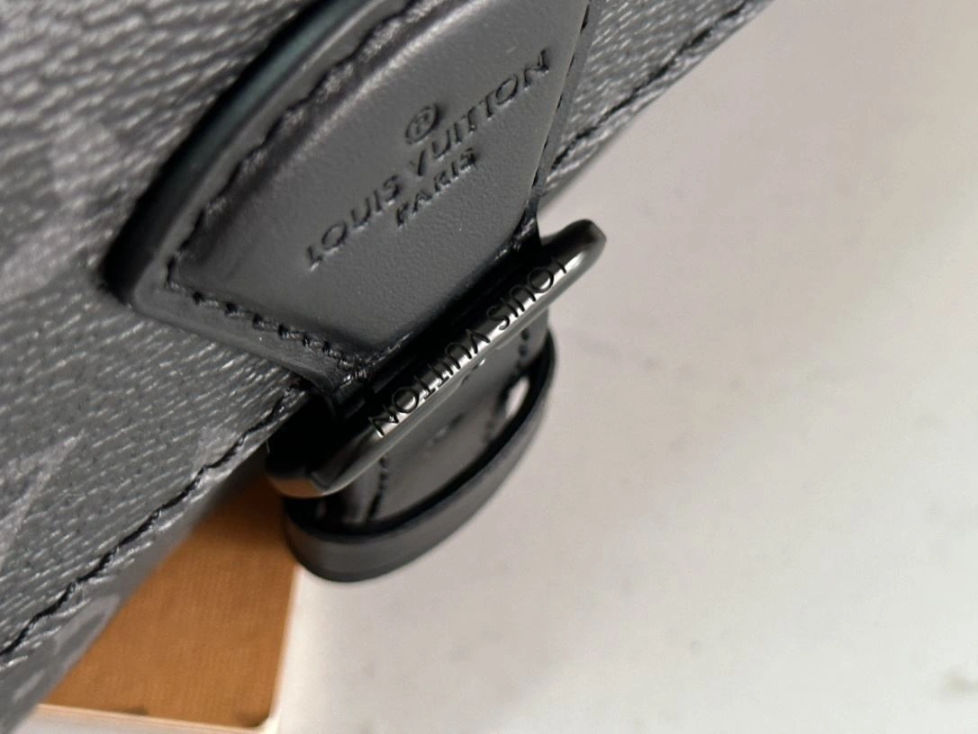 Inexpensive Mens Louis Vuitton Satchel Bags