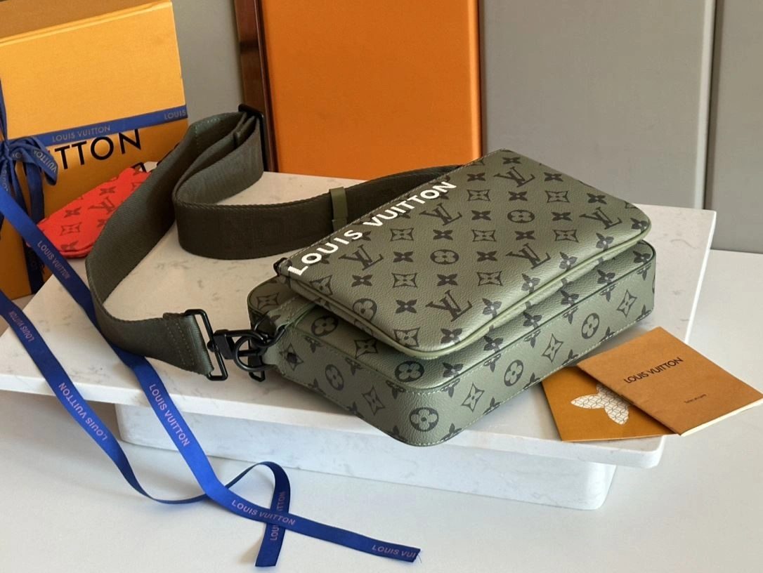 Budget-friendly Mens Louis Vuitton Satchel Bags