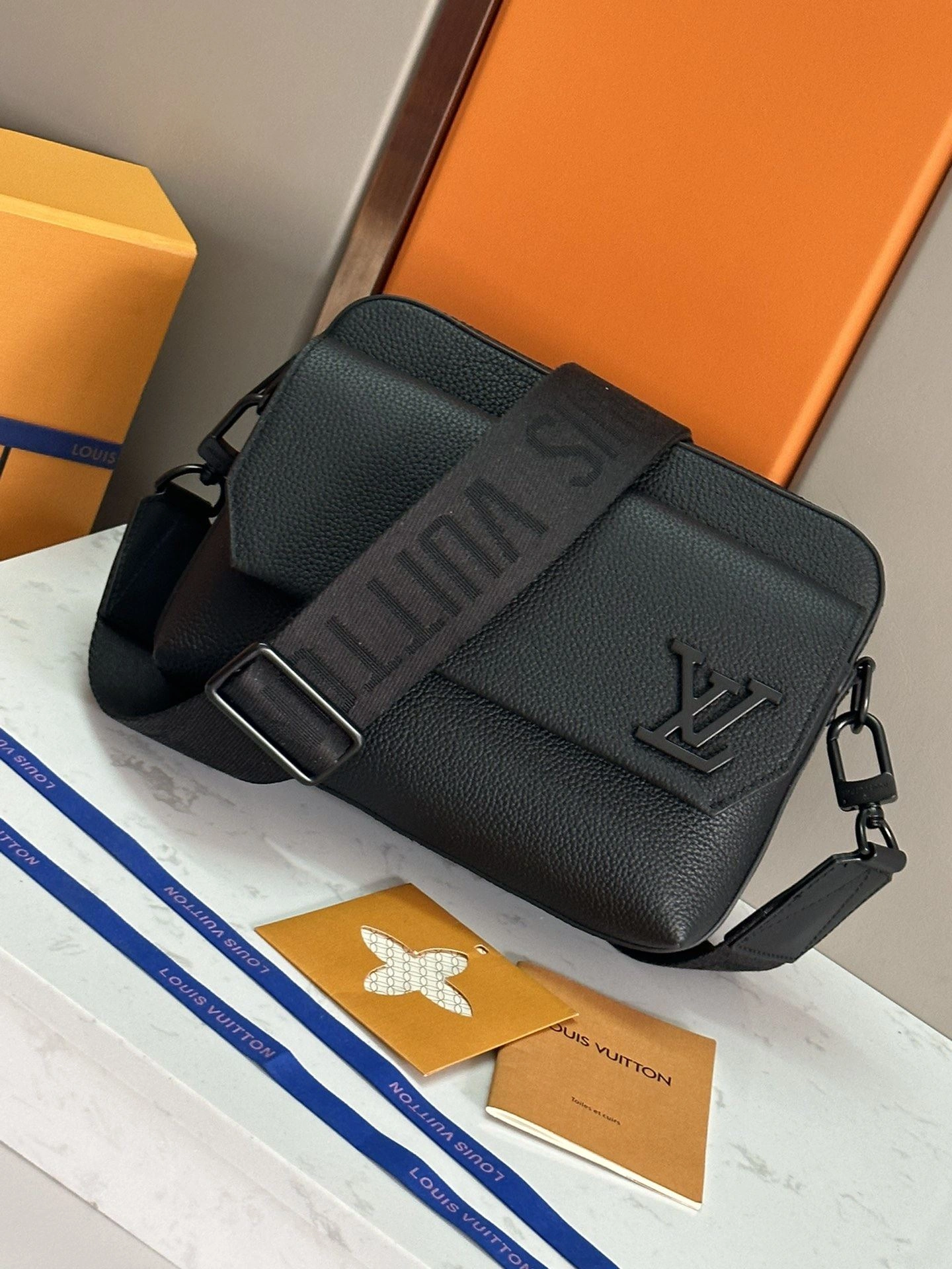 Mens Louis Vuitton Satchel Bags
