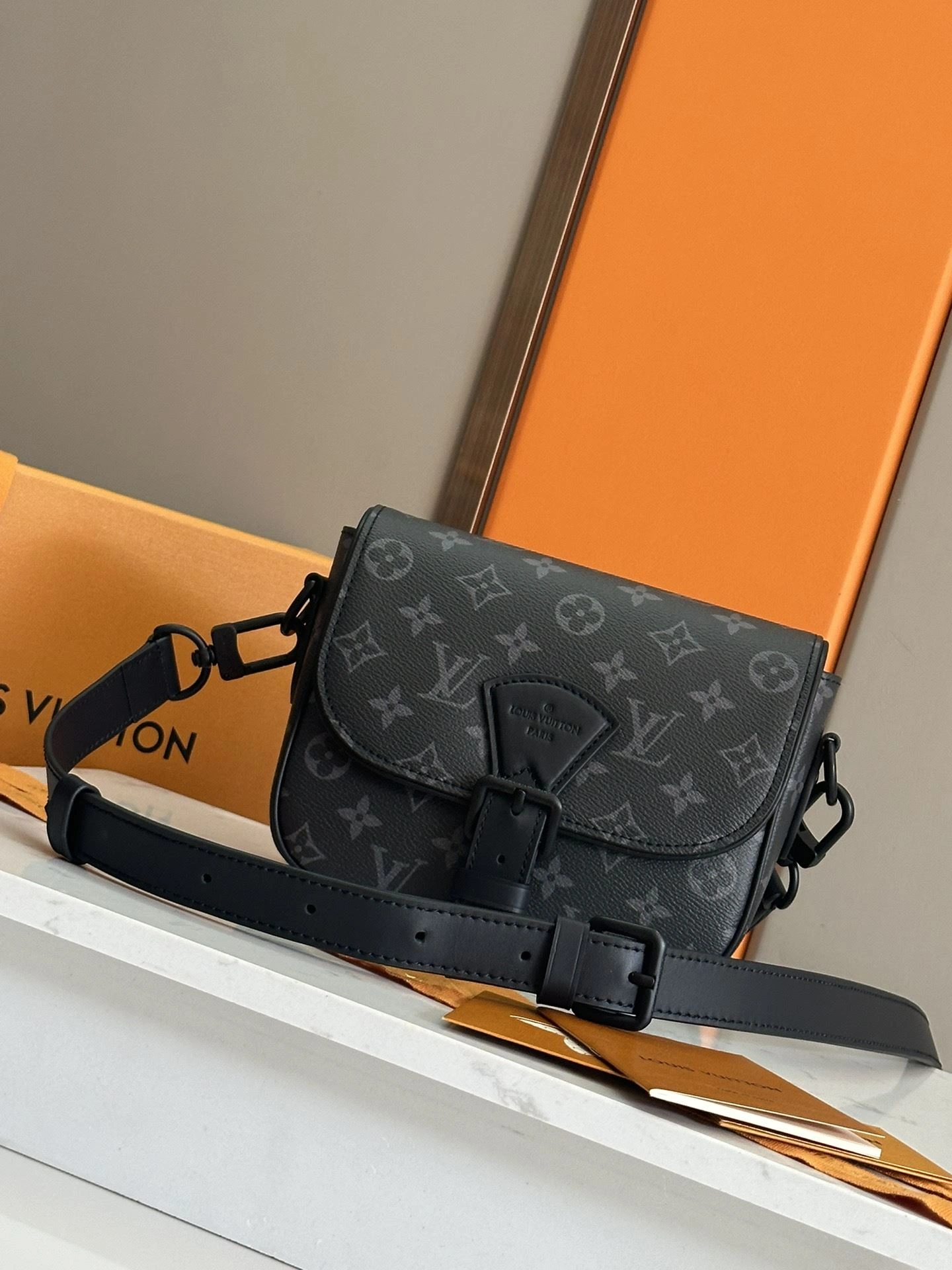 Mens Louis Vuitton Satchel Bags
