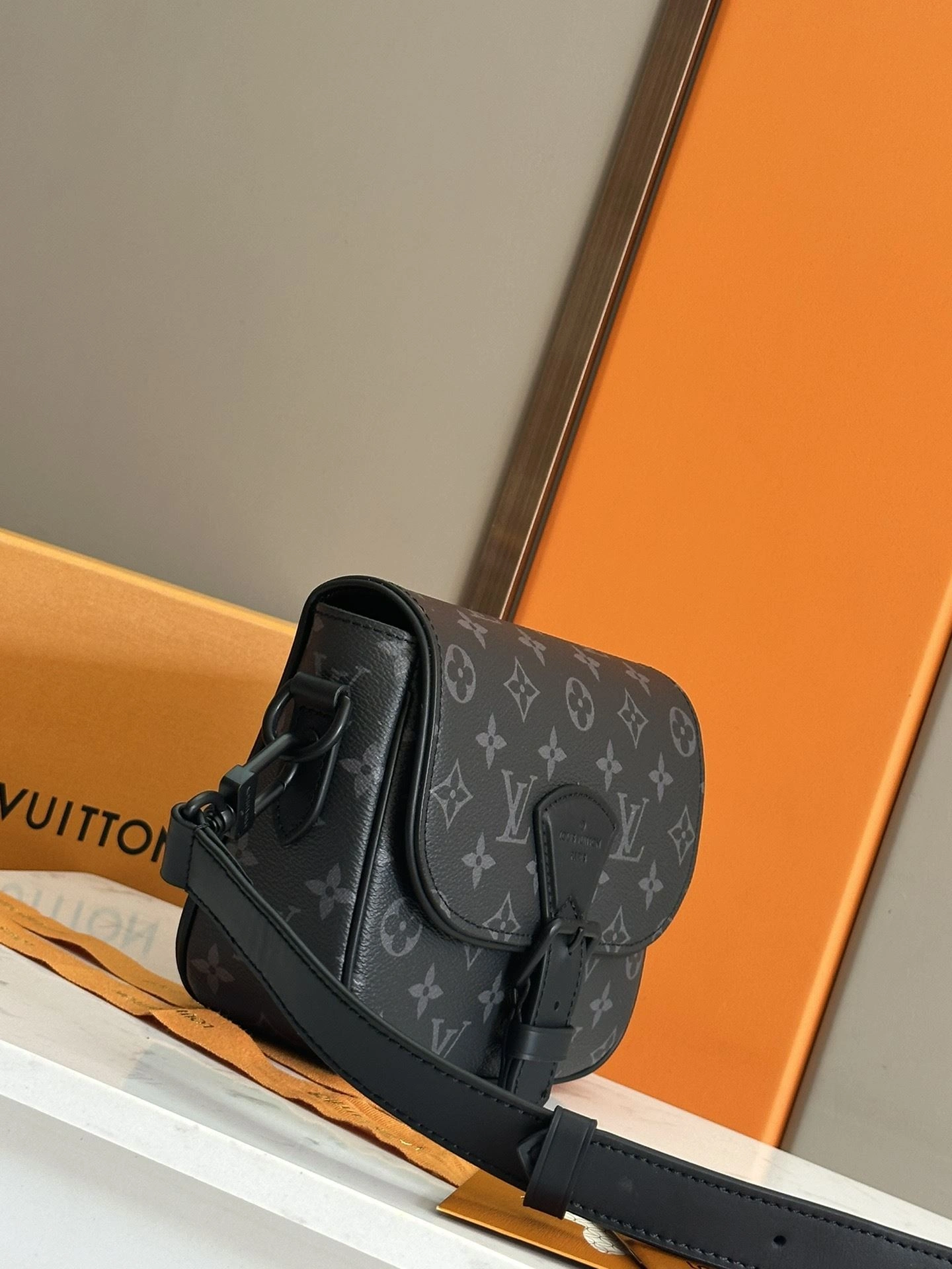 Precise copy Mens Louis Vuitton Satchel Bags