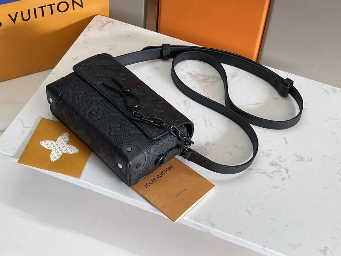 Factory-made Mens Louis Vuitton Satchel Bags