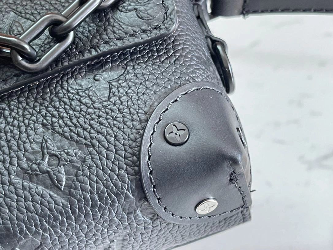 Factory-made Mens Louis Vuitton Satchel Bags
