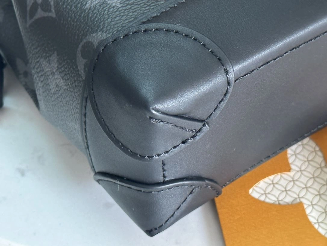 Top mirror Mens Louis Vuitton Satchel Bags