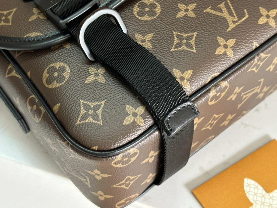 Authentic Mens Louis Vuitton Satchel Bags