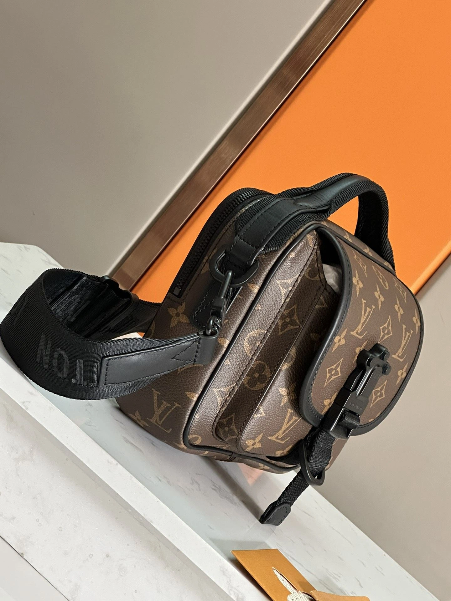 Genuine Mens Louis Vuitton Satchel Bags