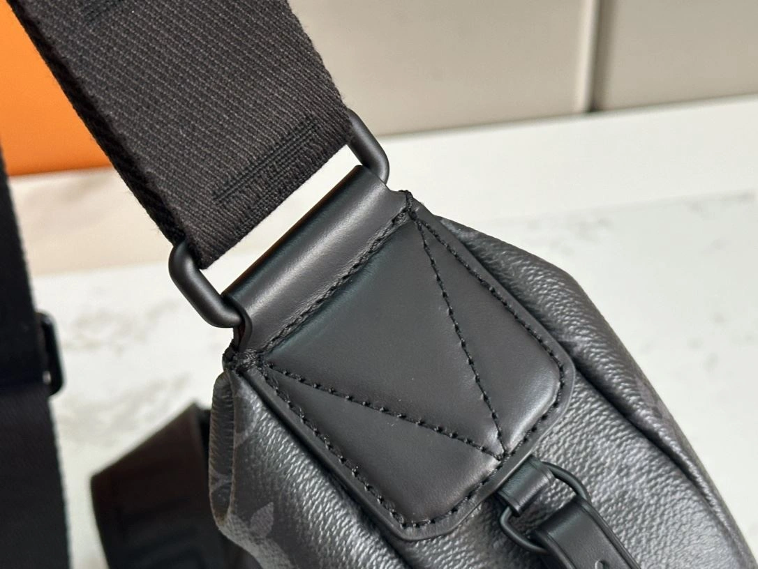 Discounted Mens Louis Vuitton Satchel Bags