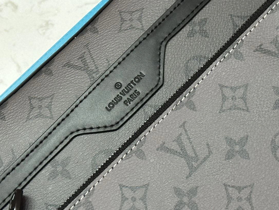 Value-priced Mens Louis Vuitton Satchel Bags