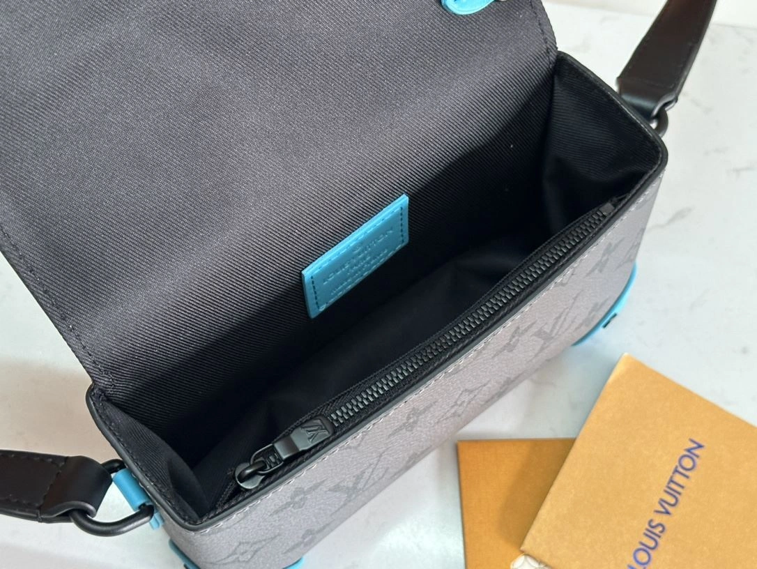 Discounted Mens Louis Vuitton Satchel Bags
