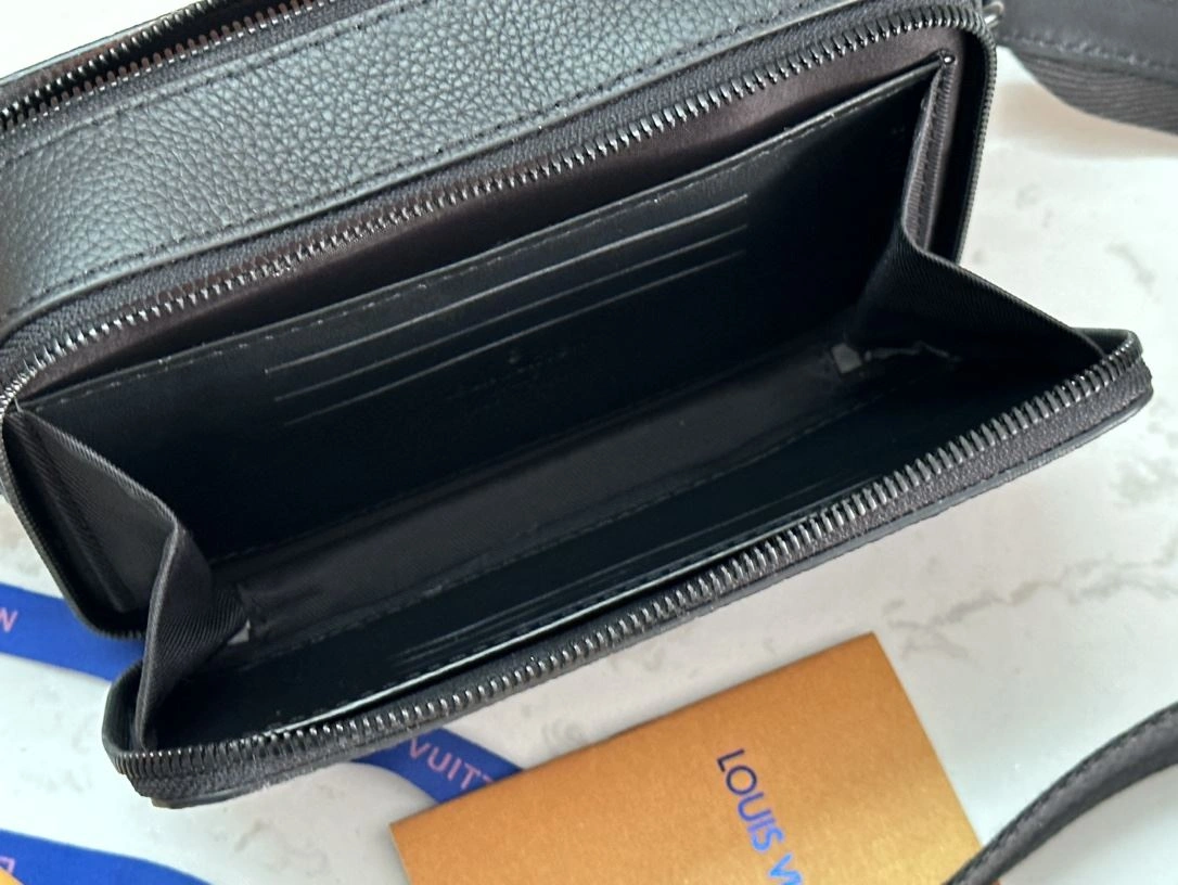 Economical Mens Louis Vuitton Satchel Bags
