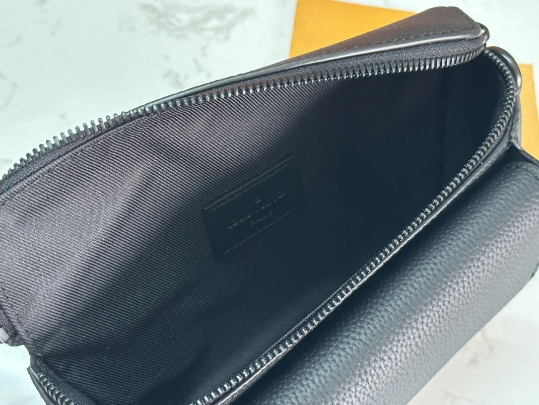 Top match Mens Louis Vuitton Satchel Bags