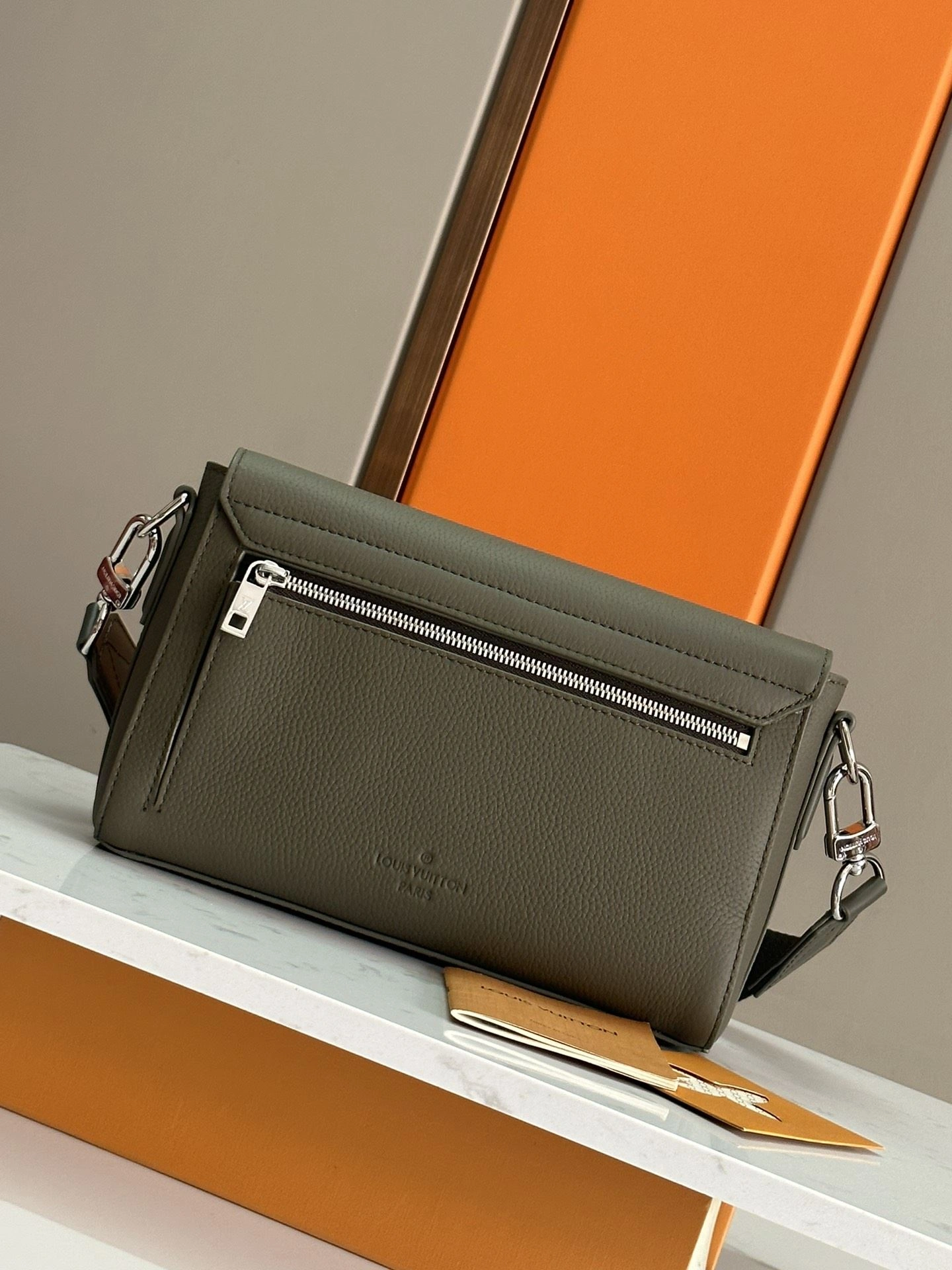 Low-cost Mens Louis Vuitton Satchel Bags