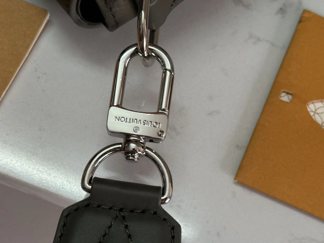 Low-cost Mens Louis Vuitton Satchel Bags