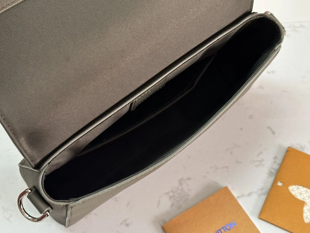 Low-cost Mens Louis Vuitton Satchel Bags